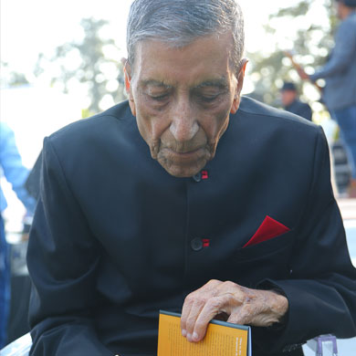 Bansi Lal Nijhawan’s biography ‘Bansi Lal ka Jahaaz’ launchedBansi Lal ...